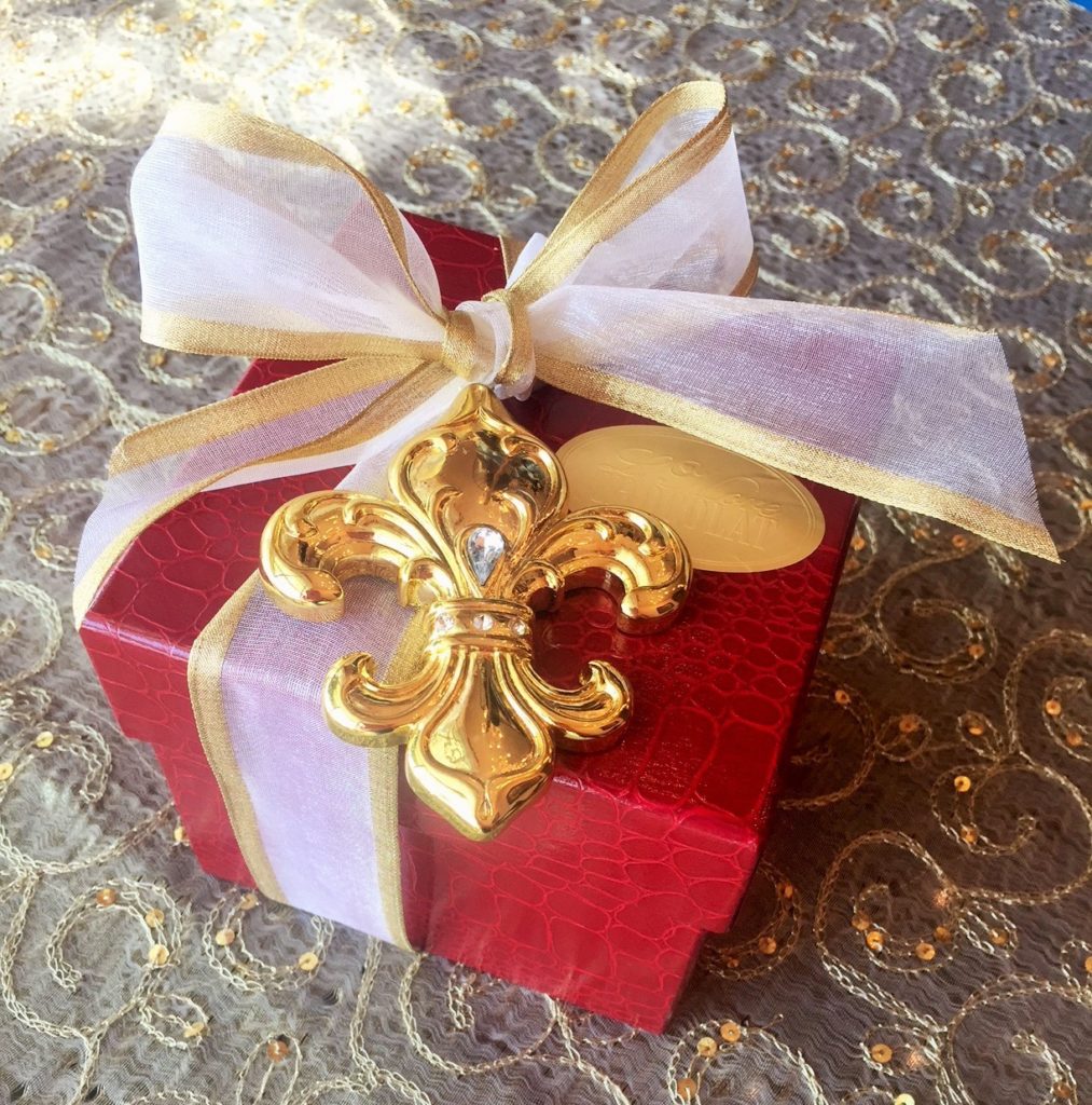 tiered box closed - L'More Chocolat